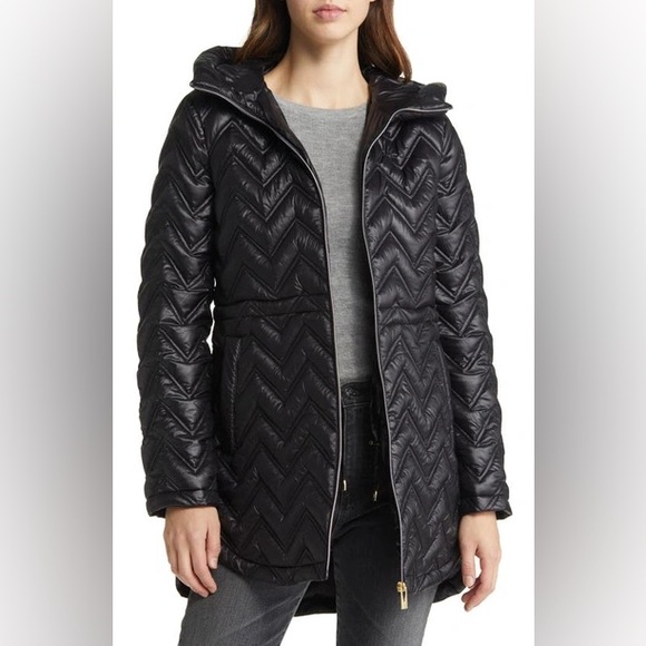 Via Spiga | Jackets & Coats | Via Spiga Quilted Chevron Hooded Jacket ...